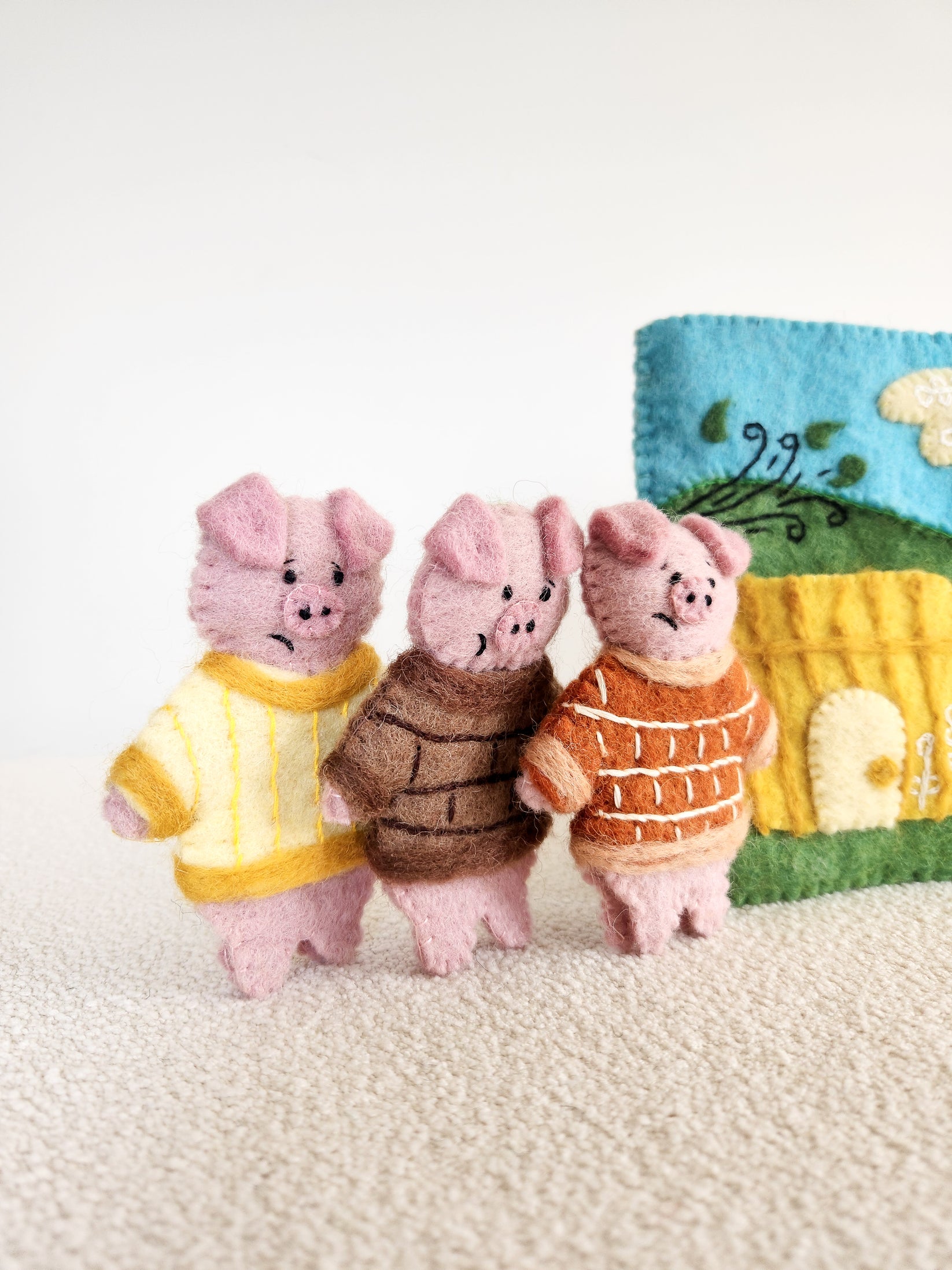 The Three Little Pigs - Finger Puppet Set – Chasing Whimsies